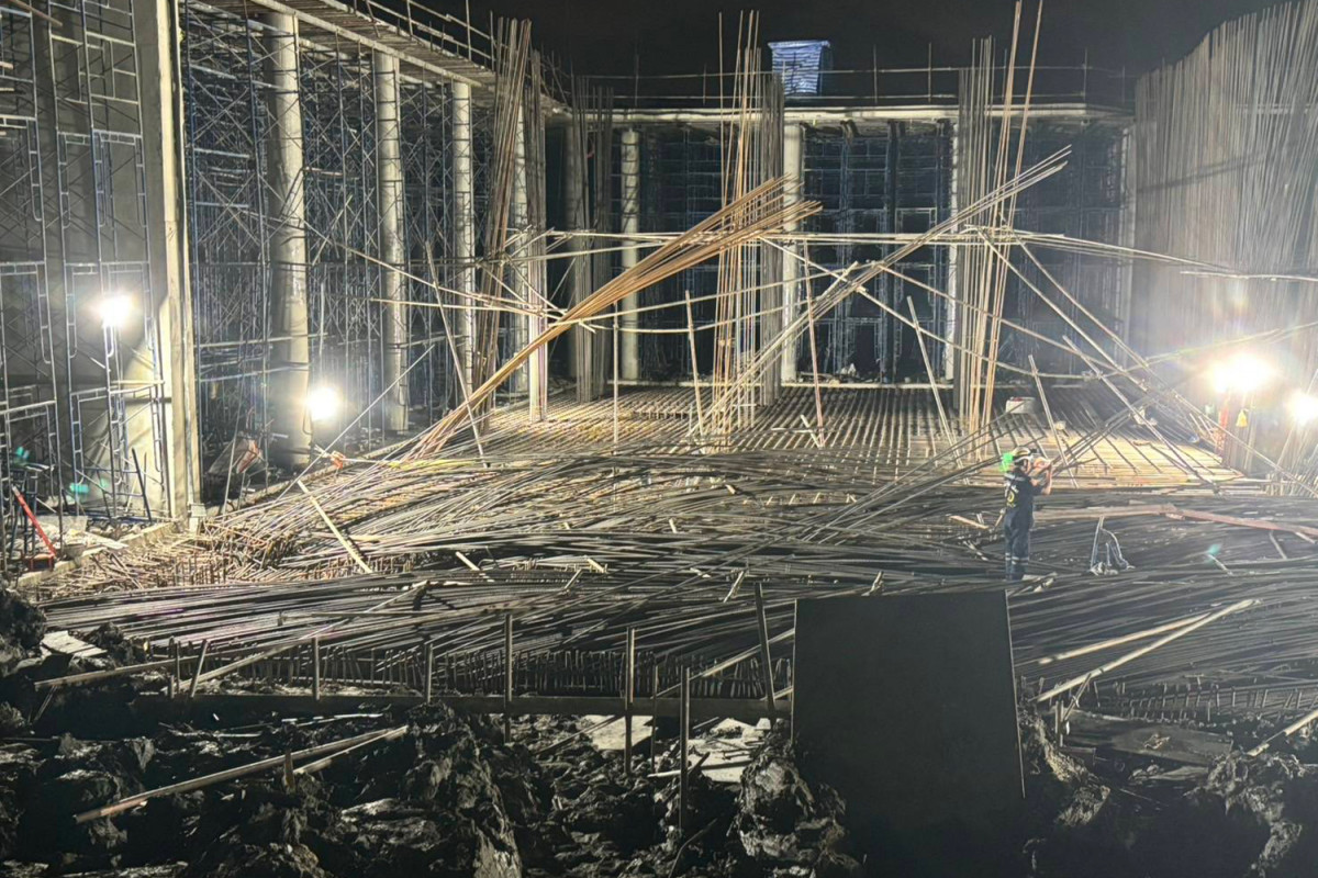 Bangkok Post - Bangkok steel frame collapse injures 12 workers
