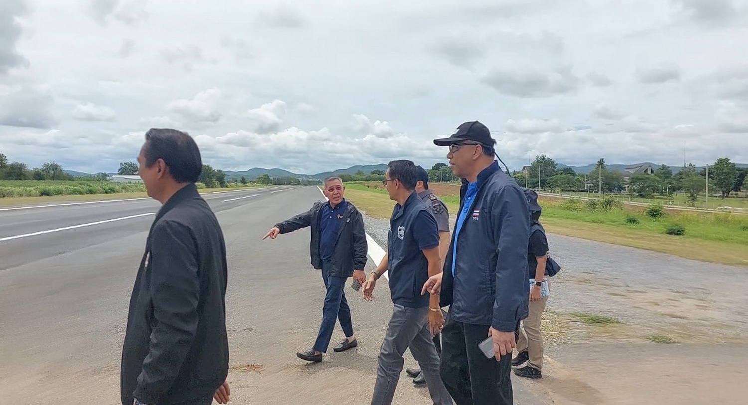Bangkok Post - DSI probes unlawful VIP runway
