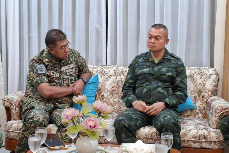 Bangkok Post - Thai army defends handling of Cambodian prisoners