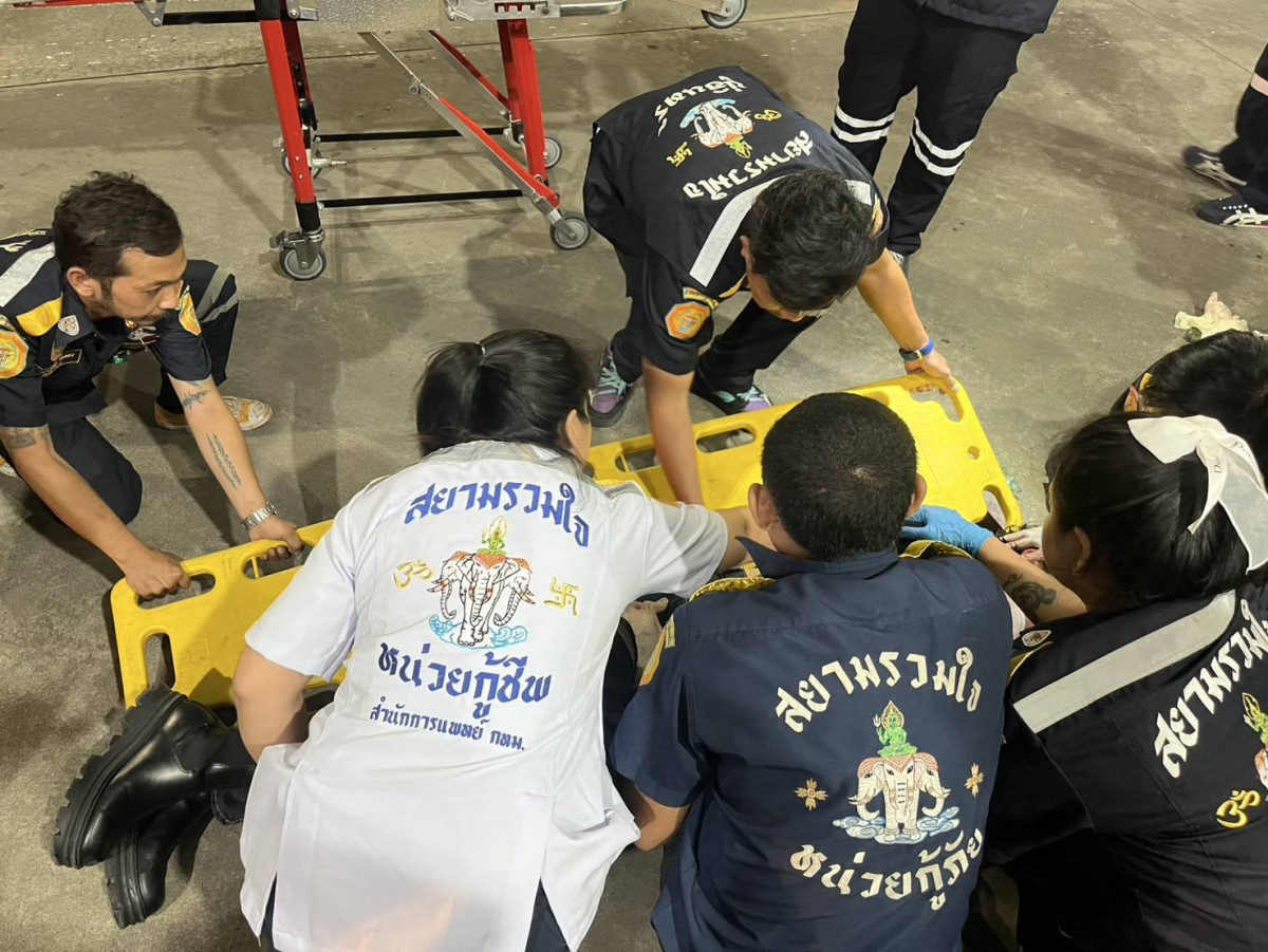 Bangkok Post - Popular Thai singer injured in knife attack at Bangkok ...