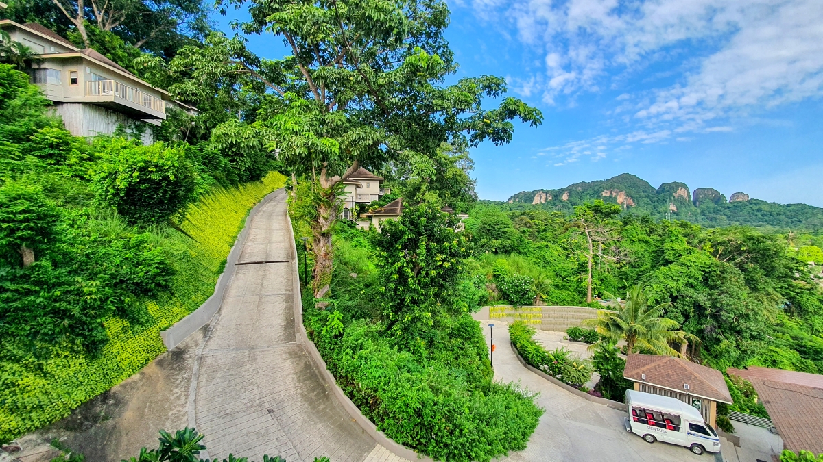 Bangkok Post - Hillside haven