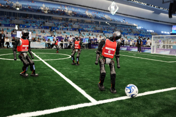 Bangkok Post - China's 'robot Olympics' sees humanoids from 16 nations ...