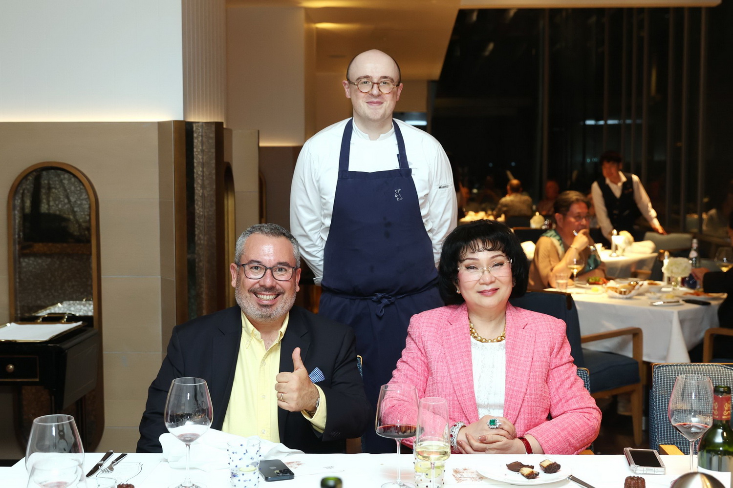 Bangkok Post - Patama hosts FIVB chief during Bangkok visit