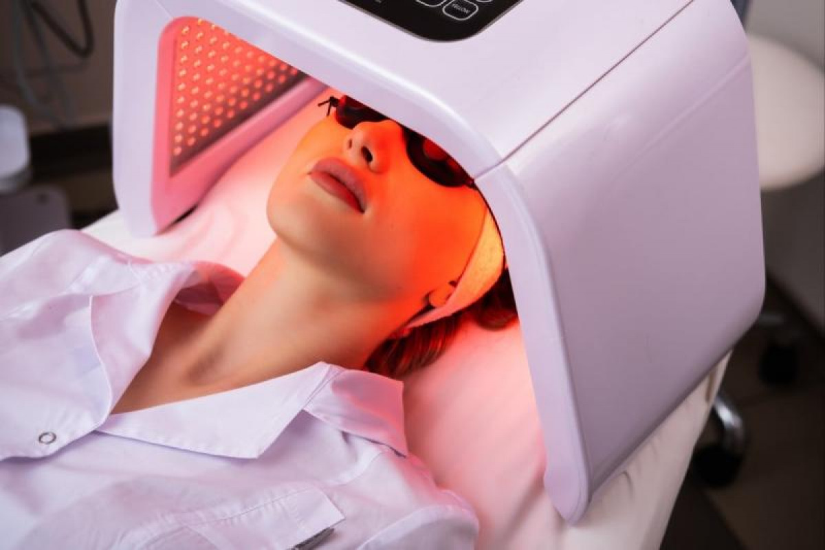 Bangkok Post - What is LED therapy? How red, blue and infrared light ...