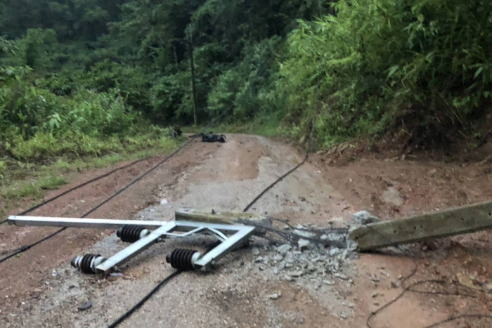 Bangkok Post - Father, young son killed by falling power line in Tak