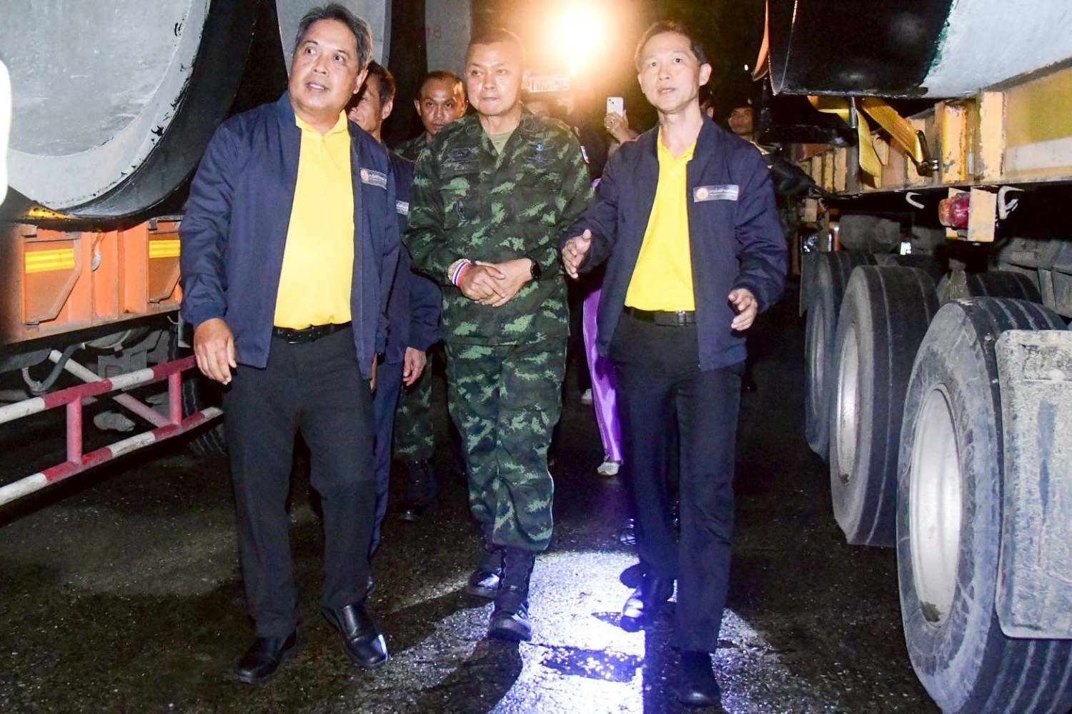 Bangkok Post - MEA, Partners Aid Army with Border Shelters