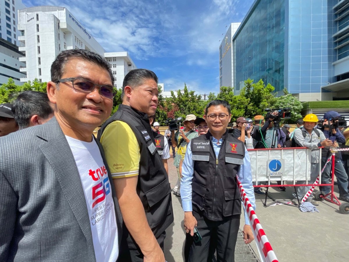 Bangkok Post - True, NBTC Deploy COWs to Secure Vajira Connectivity