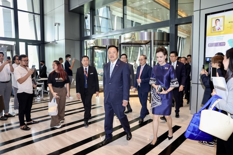 Bangkok Post - PM Anutin vows prudence to avoid rating cut