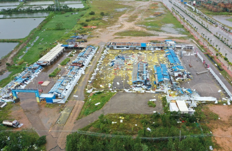 Bangkok Post - Post-typhoon cleanup under way in southern China