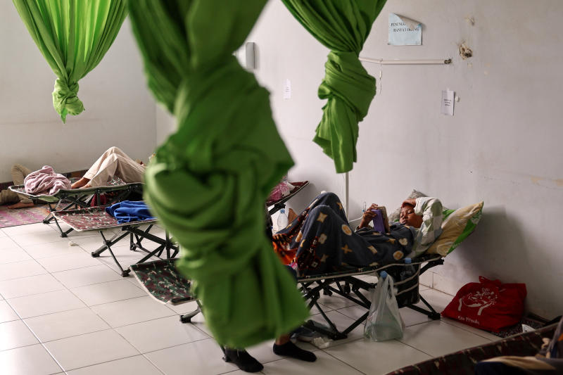 Bangkok Post - Over 1,000 Indonesians sick from school meals in more ...