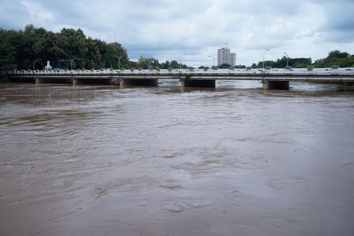 Bangkok Post - Chiang Mai maintains flood alert despite lower water levels
