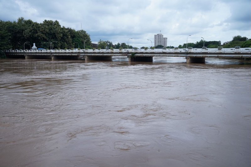 Bangkok Post - Chiang Mai maintains flood alert despite lower water levels