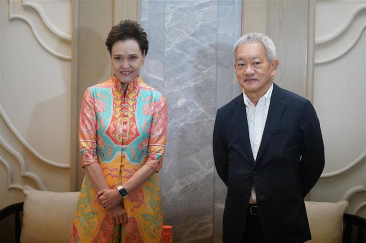 Bangkok Post - Chanin survives siblings’ bid to oust him from Dusit ...