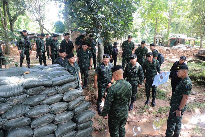 Bangkok Post - Thai army accuses Cambodia of staging border clash