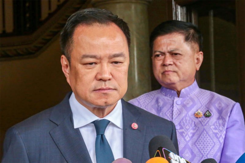 Bangkok Post - PM reasserts Thai-Cambodian border terms