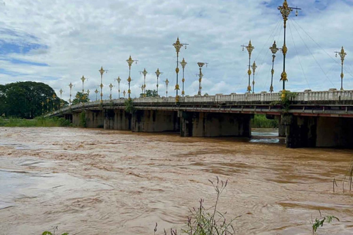 Bangkok Post - Thamanat vows to resolve pollution in Kok River