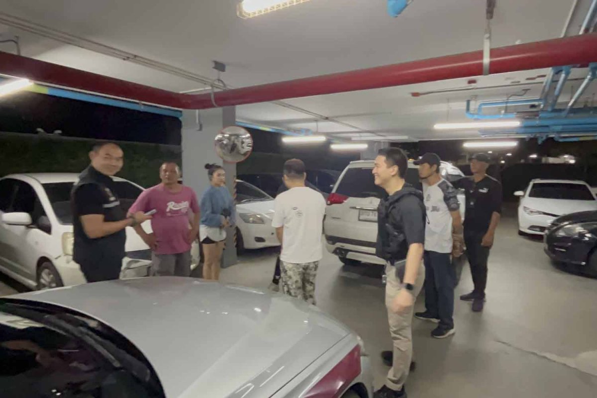 Bangkok Post - Two Chinese caught selling crystal meth in Pattaya