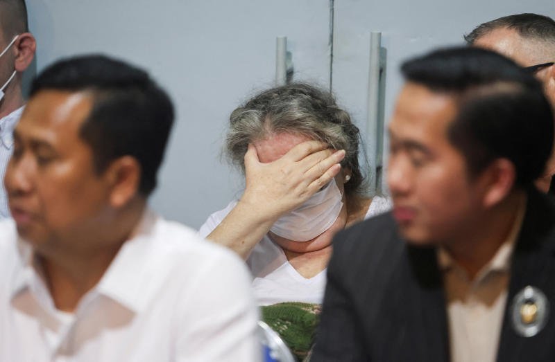 Bangkok Post - British woman on death row leaves Indonesia after ...