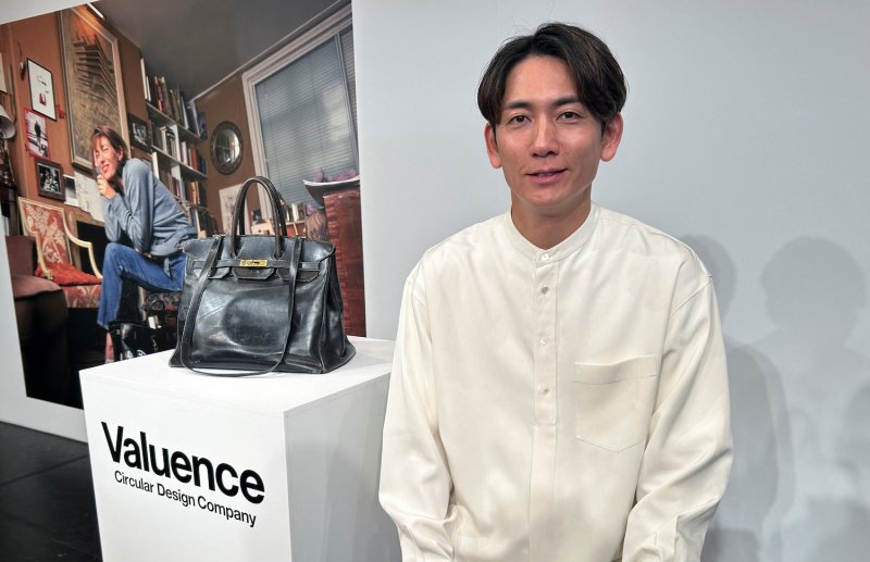 Bangkok Post - Japanese buyer shows off $10-million handbag