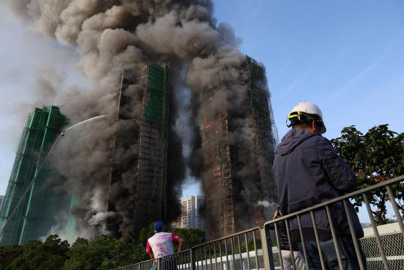 Bangkok Post - At least 13 dead in Hong Kong high-rise blaze