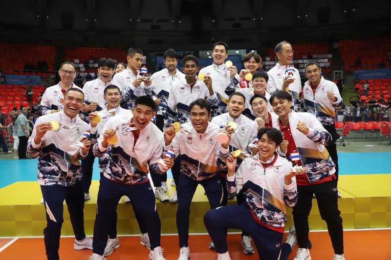 Bangkok Post - SEA Games end, Thais reign supreme