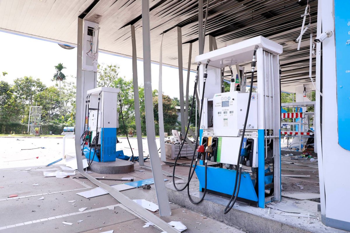 Bangkok Post - Army to regulate illegal river jetties on southern border