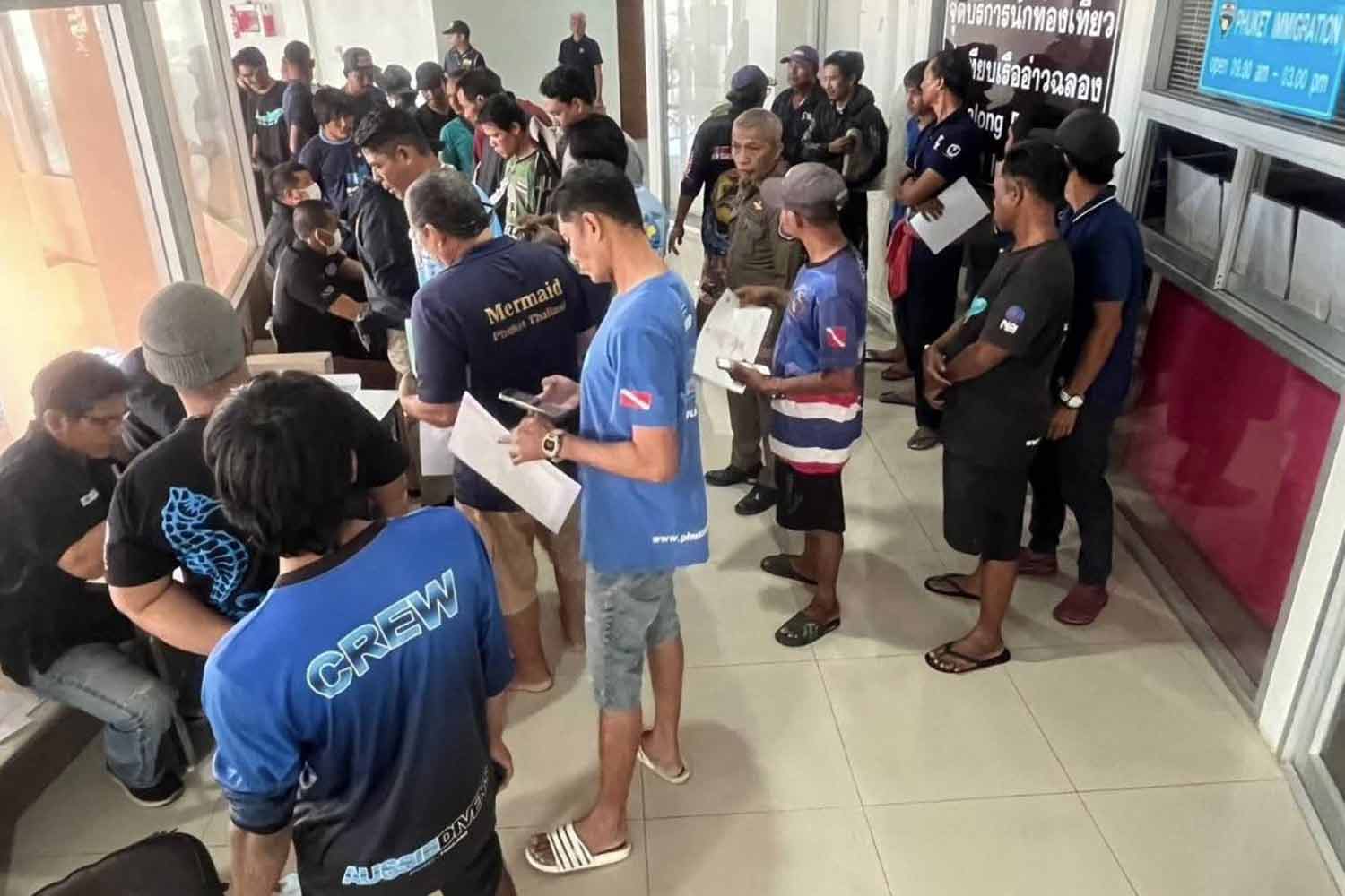 Bangkok Post - Phuket starts tour boat cleanup after fire, fatal collision