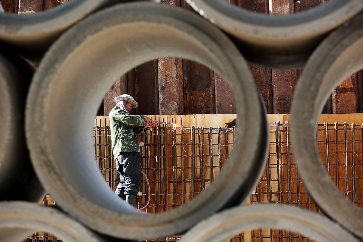 Bangkok Post - Mass Rapid Transit Authority picks winning bids for Red Line