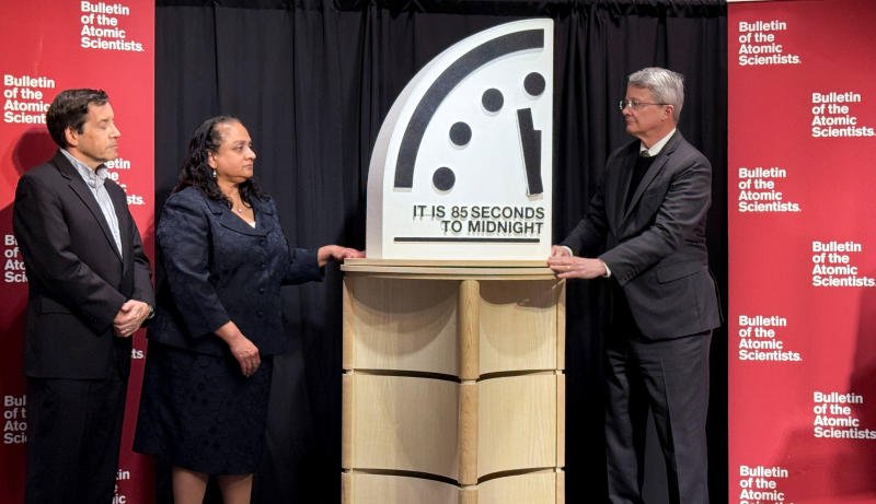 Bangkok Post - Atomic scientists set 'Doomsday Clock' closer to ...