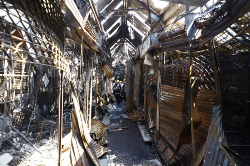 Bangkok Post - Fire destroys 28 stalls at Chatuchak Weekend Market