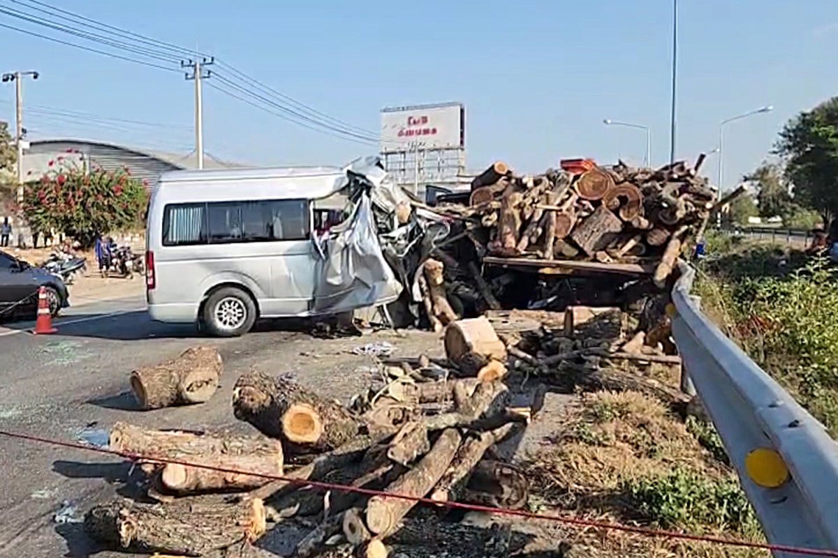 Bangkok Post - Three killed as public health van crashes into truck