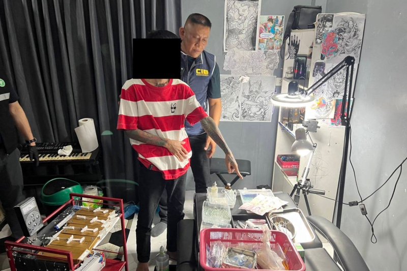 Bangkok Post - Police bust illegal body modification clinic in Chon Buri
