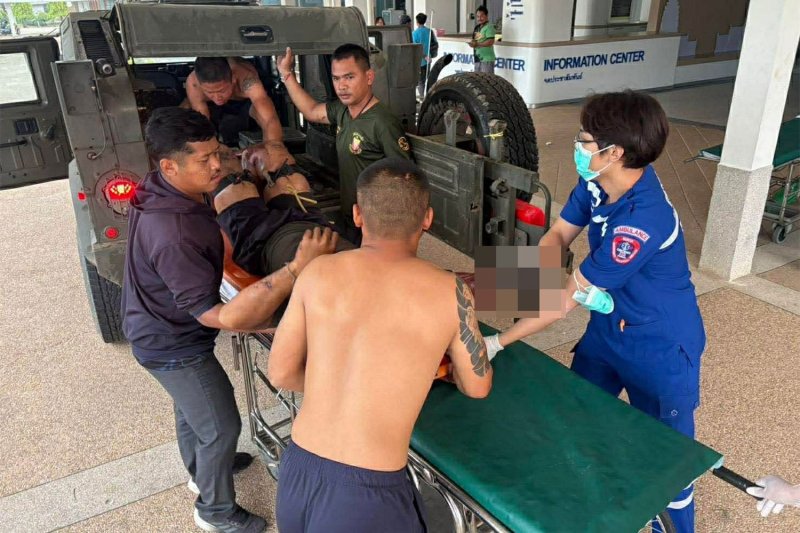 Bangkok Post - Thai soldier loses leg to landmine near Cambodian border