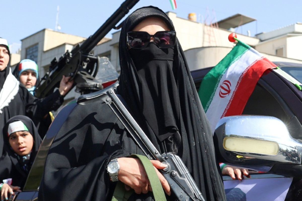 Bangkok Post - Iran closes Hormuz Strait again over US blockade