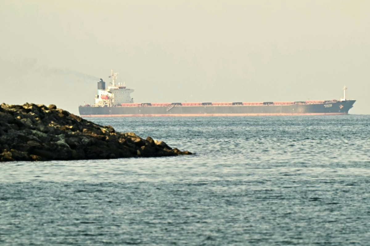 Bangkok Post - Trade ships hit in Hormuz as Iran reopening falters