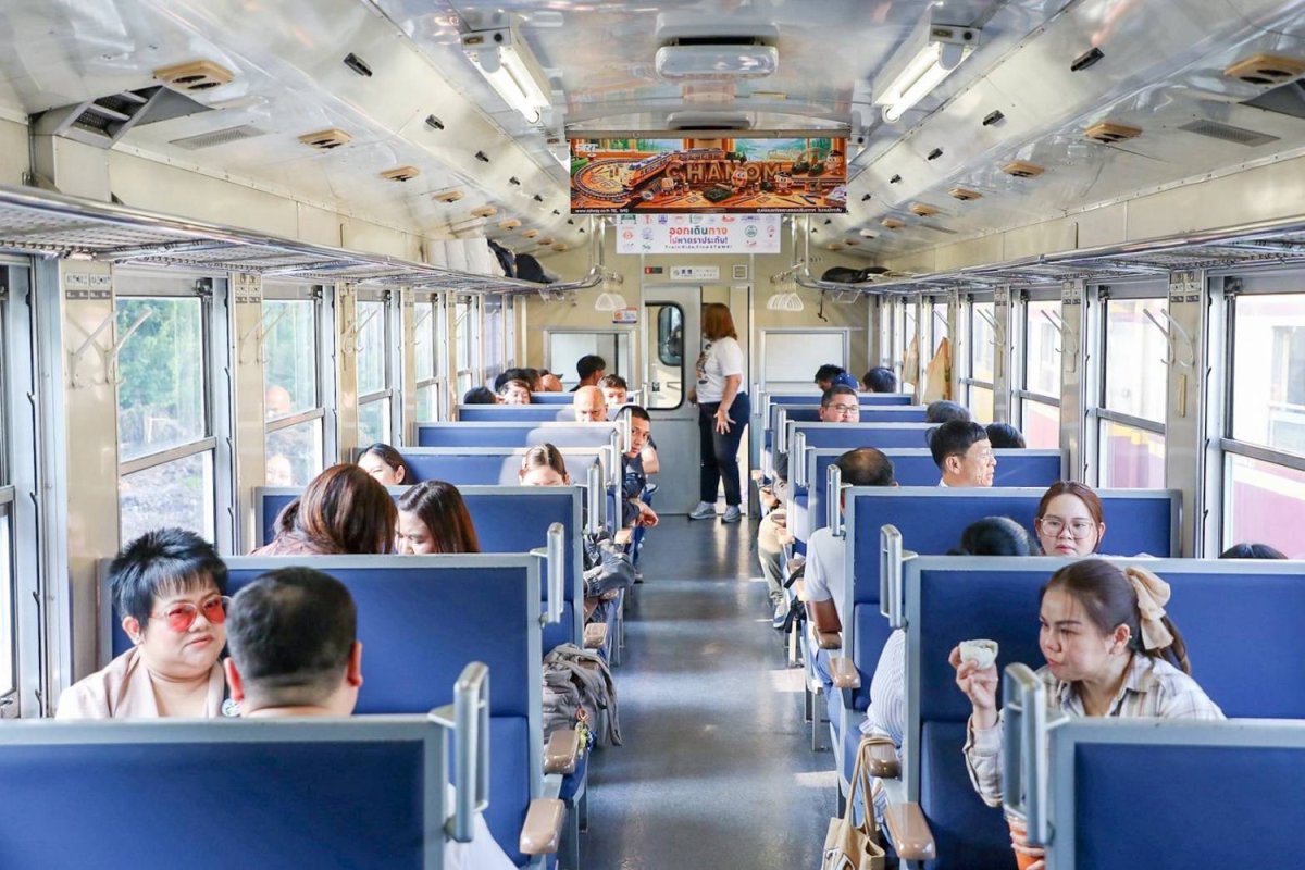 Bangkok Post - New commuter train to Ayutthaya gets mixed reaction