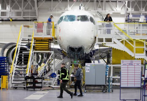 Bangkok Post - AirAsia signs $19bn deal for 150 Airbus A220 jets