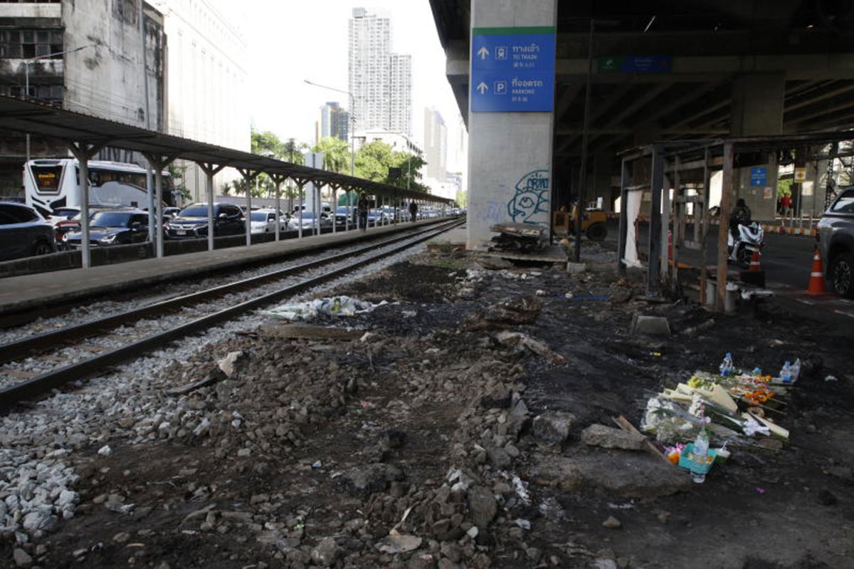 Bangkok Post - Three charged over fatal train crash