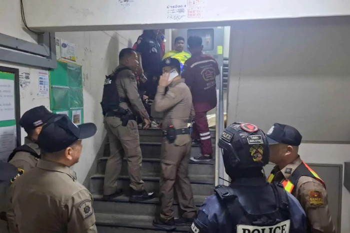 Man kills girlfriend’s lover, flees, dies in car crash Bangkok Post ...