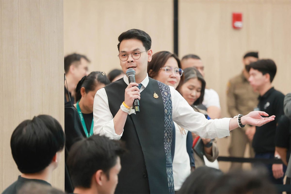 Bangkok Post - Ministry backs down in B1.6bn AI controversy