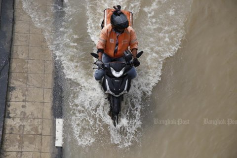 Bangkok Post - High-tide flood warning for 3 main roads, including ...