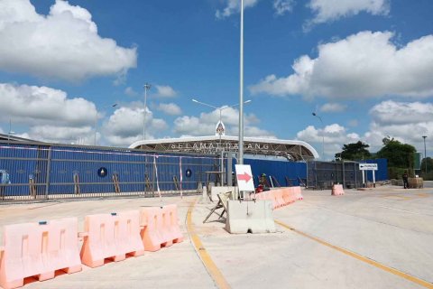 Bangkok Post - Sadao crossing to open