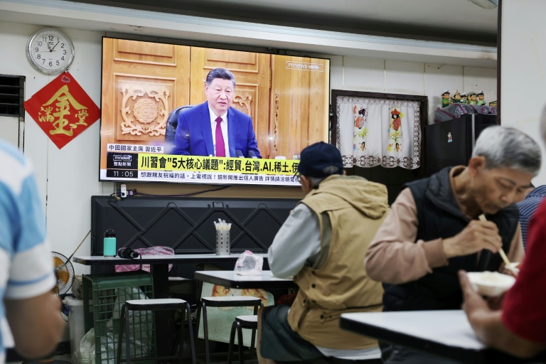 Bangkok Post - Social networks, online video outweigh traditional media ...