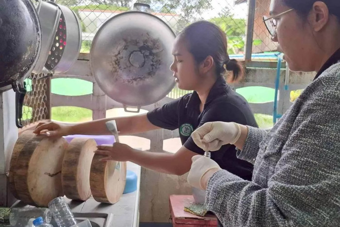 Dirty school kitchen caused diarrhoea in 267 students, teachers Bangkok ...