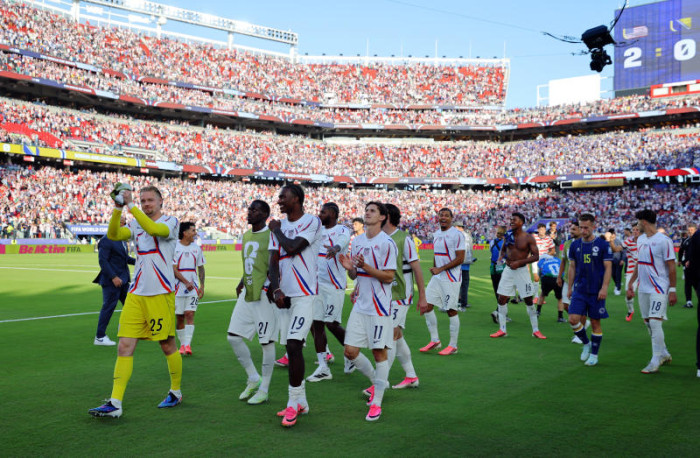 Bangkok Post - US keep World Cup dream alive with gutsy win over Bosnia