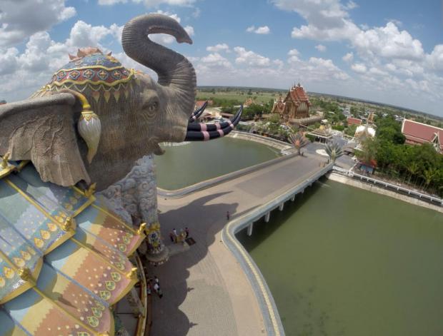 Bangkok Post - Sangha panel gives Wat Ban Rai 30 days to list, submit ...