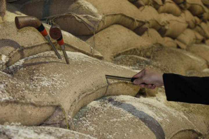 Bangkok Post - Rotting rice to be used to make ethanol