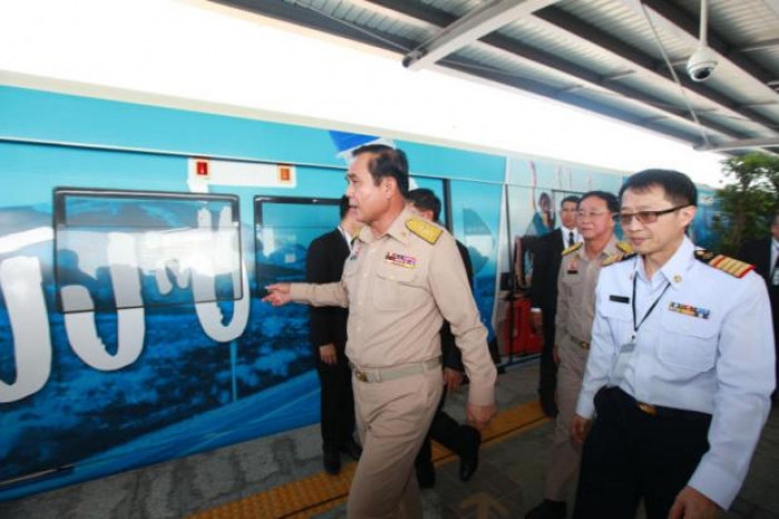 Bangkok Post - Free rides till year end on Green Line route