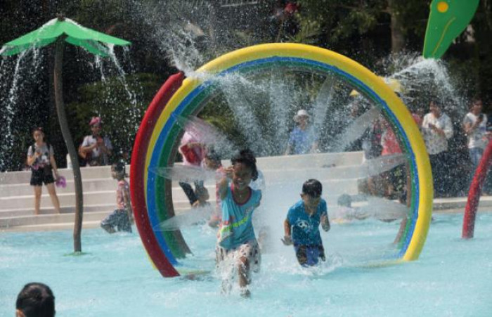 Bangkok Post - New water parks seek to make giant splash