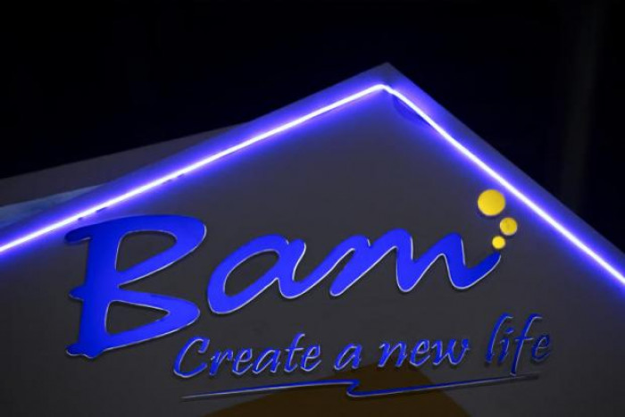 Bangkok Post - BAM eyes B10bn loan buy